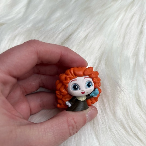 Disney | Toys | Disney Doorables Series 8 Rosetta Caterpillar And ...